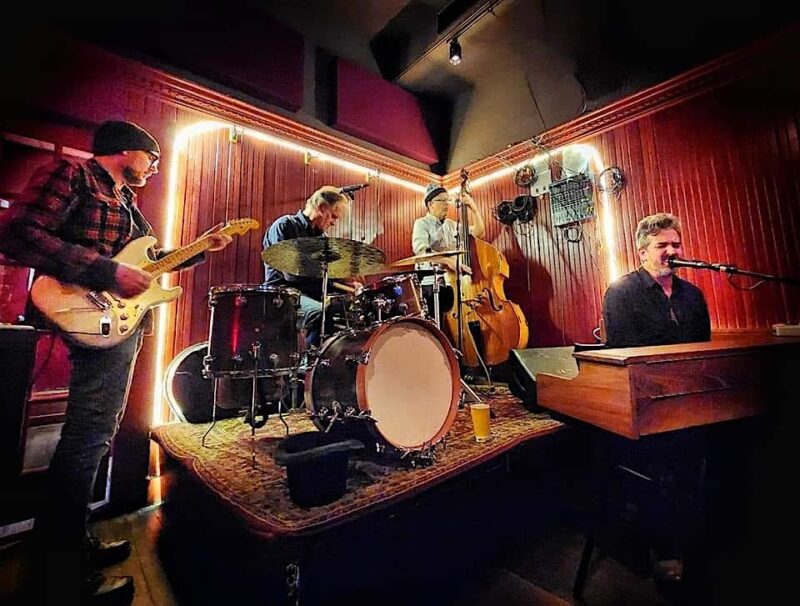 Calendar + Tickets - Lizard Lounge Club